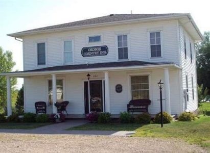 Book your stay at the Okoboji Country Inn | Blog Along With Annabelle